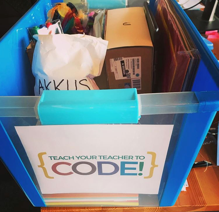 TEACH YOUR TEACHER TO CODE! in der ersten Schule - KF EDUCATION